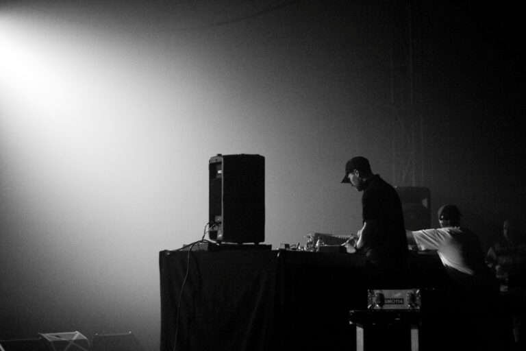 Autechre: The Alchemists of Experimental Electronic Music