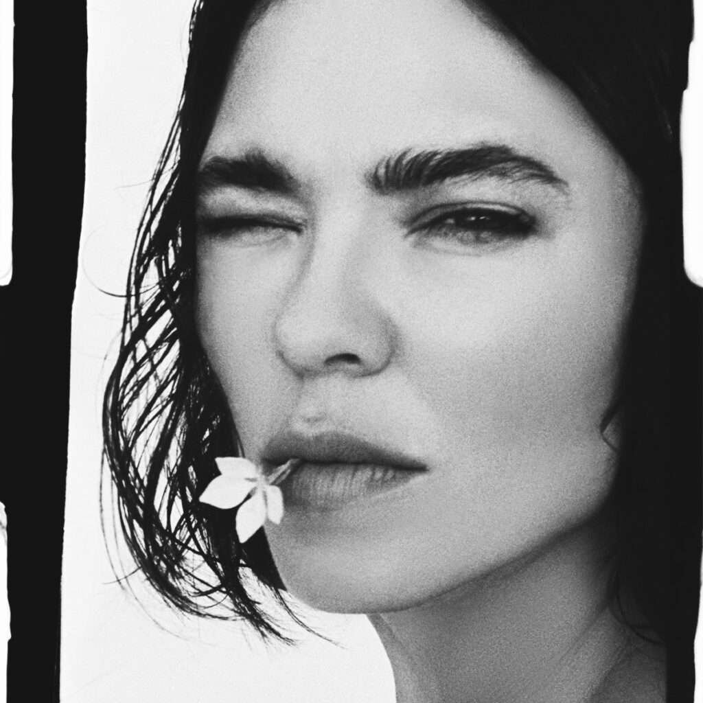 Top 20 Female Techno DJs Transforming Electronic Music
